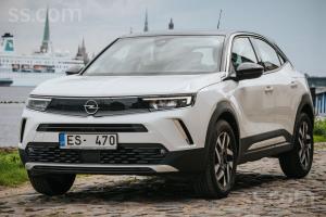 Белый Опель Mokka 2022 в Рига, объемом двигателя 1.20 л и пробегом 12 тыс. км за 18999 €, фото 8 на AUTOMOTO.COM.LV