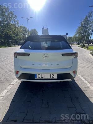 Balts Opel Mokka 2022 Rīga, ar dzinēja tilpumu 1.20 L un nobraukumu 63 tūkst. km par 14300 €, foto 6 vietnē AUTOMOTO.COM.LV