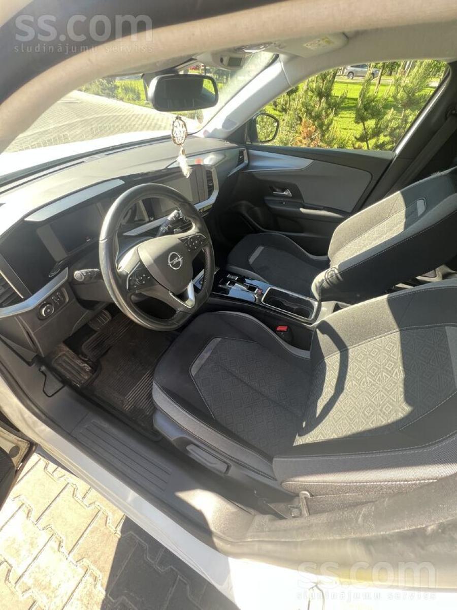 Balts Opel Mokka 2022 Rīga, ar dzinēja tilpumu 1.20 L un nobraukumu 63 tūkst. km par 14300 €, foto 9 vietnē AUTOMOTO.COM.LV