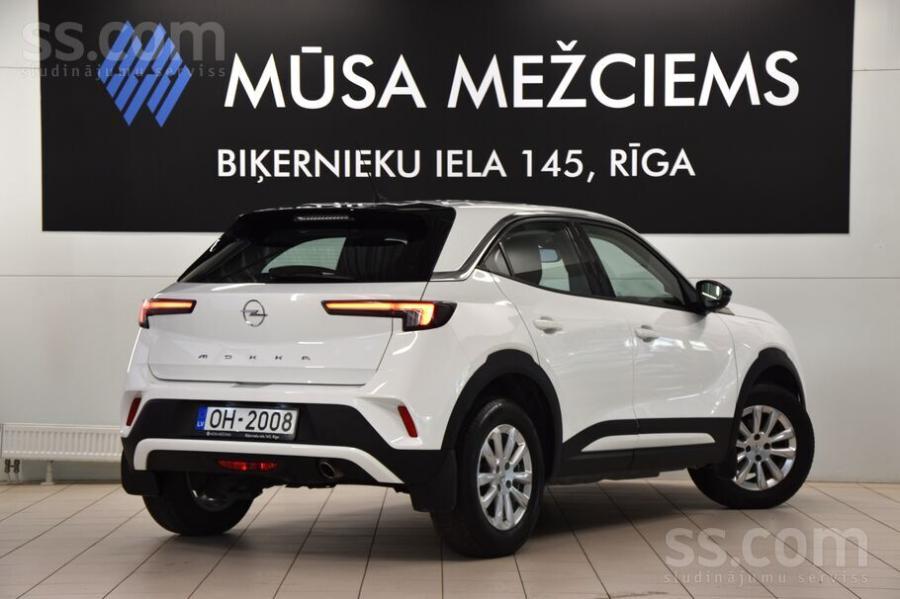 White Opel Mokka 2023 in Riga, with an engine capacity of 1.50 L and mileage of 113 thousand km for 10990 €, photo 7 on AUTOMOTO.COM.LV