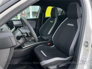 Balts Opel Mokka 2025 Jehvi, ar dzinēja tilpumu 1.20 L un nobraukumu 4 tūkst. km par 23500 €, foto 11 vietnē AUTOMOTO.COM.LV
