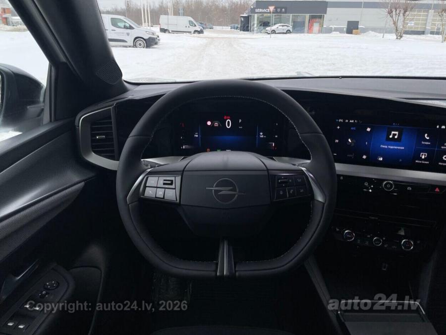 Balts Opel Mokka 2025 Jehvi, ar dzinēja tilpumu 1.20 L un nobraukumu 4 tūkst. km par 23500 €, foto 18 vietnē AUTOMOTO.COM.LV