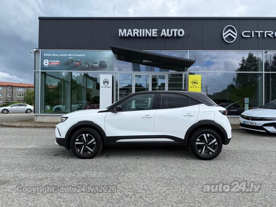 Белый Опель Mokka 2025 в Йыхви, объемом двигателя 1.20 л и пробегом 8 тыс. км за 22490 €, фото 1 на AUTOMOTO.COM.LV