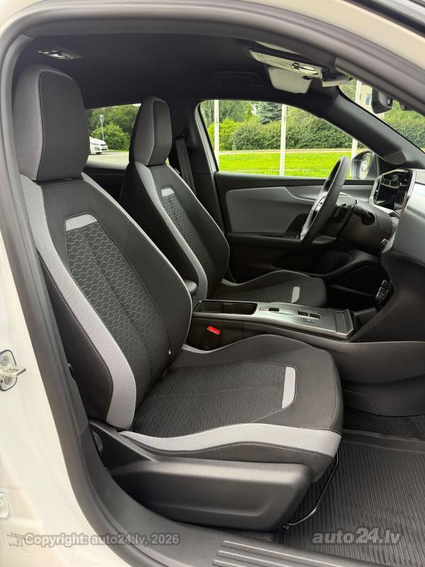 White Opel Mokka 2025 in Johvi, with an engine capacity of 1.20 L and mileage of 8 thousand km for 22490 €, photo 9 on AUTOMOTO.COM.LV