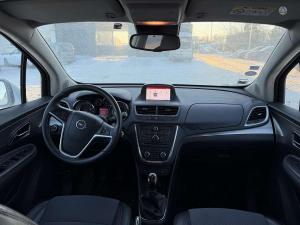 White Opel Mokka 2014 in Taurage, with an engine capacity of 1.36 L and mileage of 122 thousand km for 6600 €, photo 12 on AUTOMOTO.COM.LV