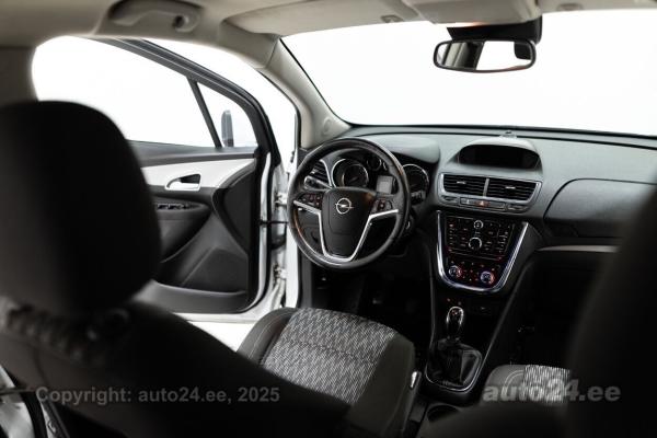 White Opel Mokka 2013 in Tallinn, with an engine capacity of 1.60 L and mileage of 221 thousand km for 3999 €, photo 11 on AUTOMOTO.COM.LV