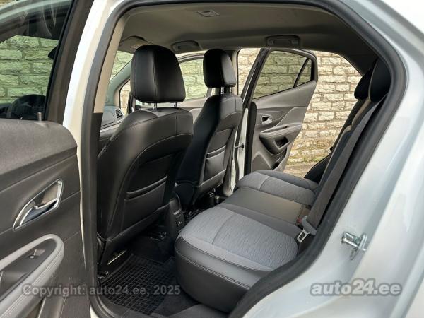White Opel Mokka 2016 in Tallinn, with an engine capacity of 1.60 L and mileage of 243 thousand km for 6490 €, photo 11 on AUTOMOTO.COM.LV