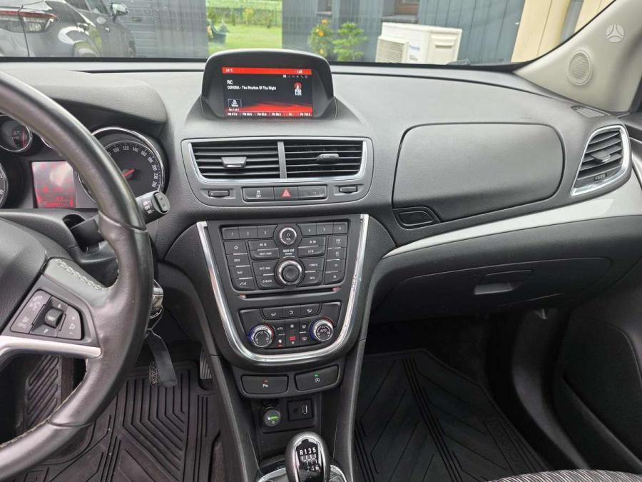 Balts Opel Mokka 2016 Ukmergė, ar dzinēja tilpumu 1.60 L un nobraukumu 161 tūkst. km par 12000 €, foto 3 vietnē AUTOMOTO.COM.LV