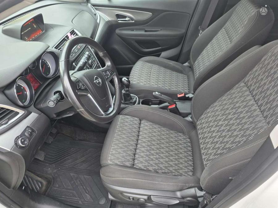 Balts Opel Mokka 2016 Ukmergė, ar dzinēja tilpumu 1.60 L un nobraukumu 161 tūkst. km par 12000 €, foto 5 vietnē AUTOMOTO.COM.LV
