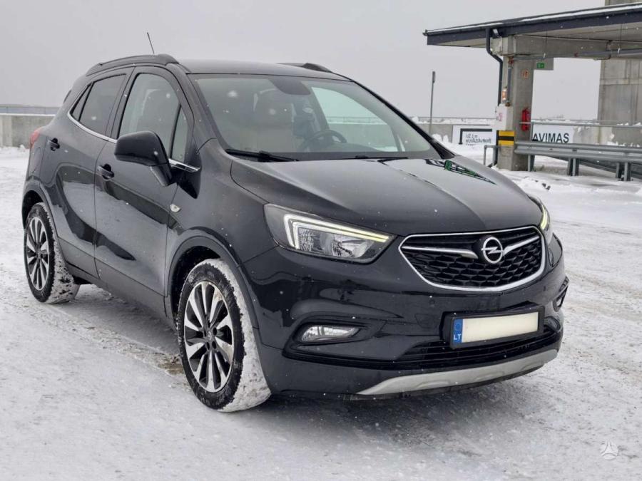 Black Opel Mokka X 2016 in Vilnius, with an engine capacity of 1.40 L and mileage of 221 thousand km for 8700 €, photo 2 on AUTOMOTO.COM.LV