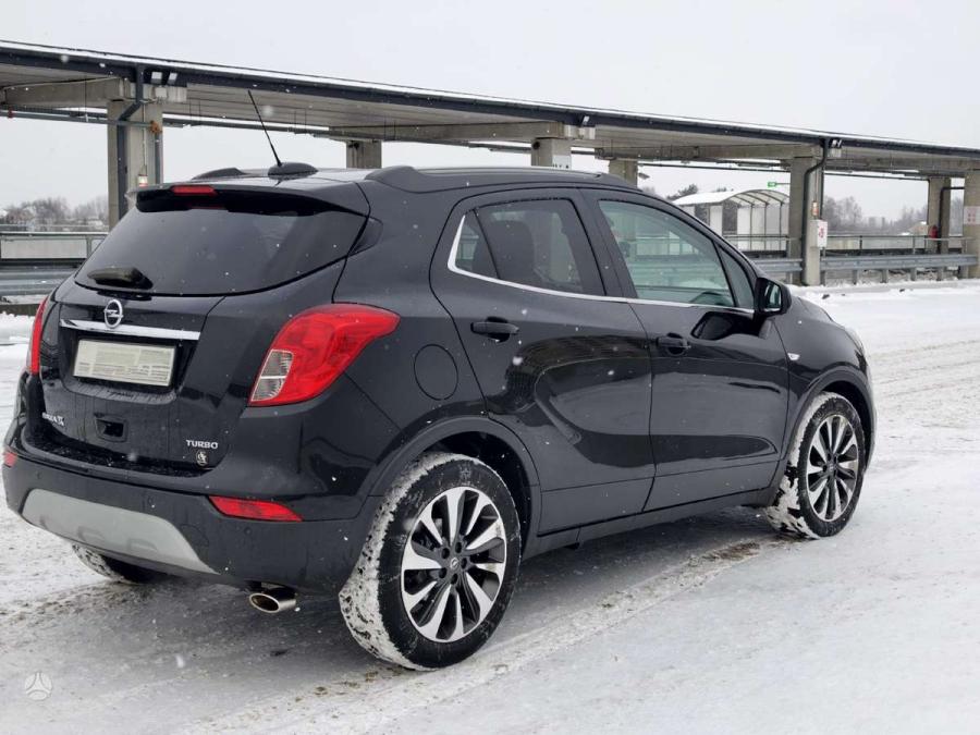 Black Opel Mokka X 2016 in Vilnius, with an engine capacity of 1.40 L and mileage of 221 thousand km for 8700 €, photo 4 on AUTOMOTO.COM.LV