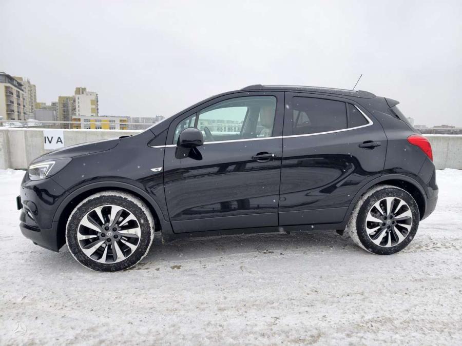 Black Opel Mokka X 2016 in Vilnius, with an engine capacity of 1.40 L and mileage of 221 thousand km for 8700 €, photo 5 on AUTOMOTO.COM.LV