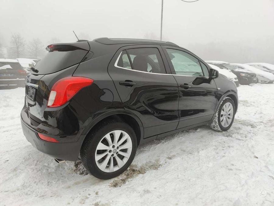 Black Opel Mokka X 2017 in Taurage, with an engine capacity of 1.60 L and mileage of 175 thousand km for 7650 €, photo 3 on AUTOMOTO.COM.LV