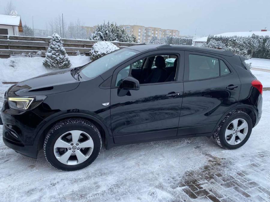 Black Opel Mokka X 2017 in Panevezys, with an engine capacity of 1.60 L and mileage of 133 thousand km for 5700 €, photo 13 on AUTOMOTO.COM.LV