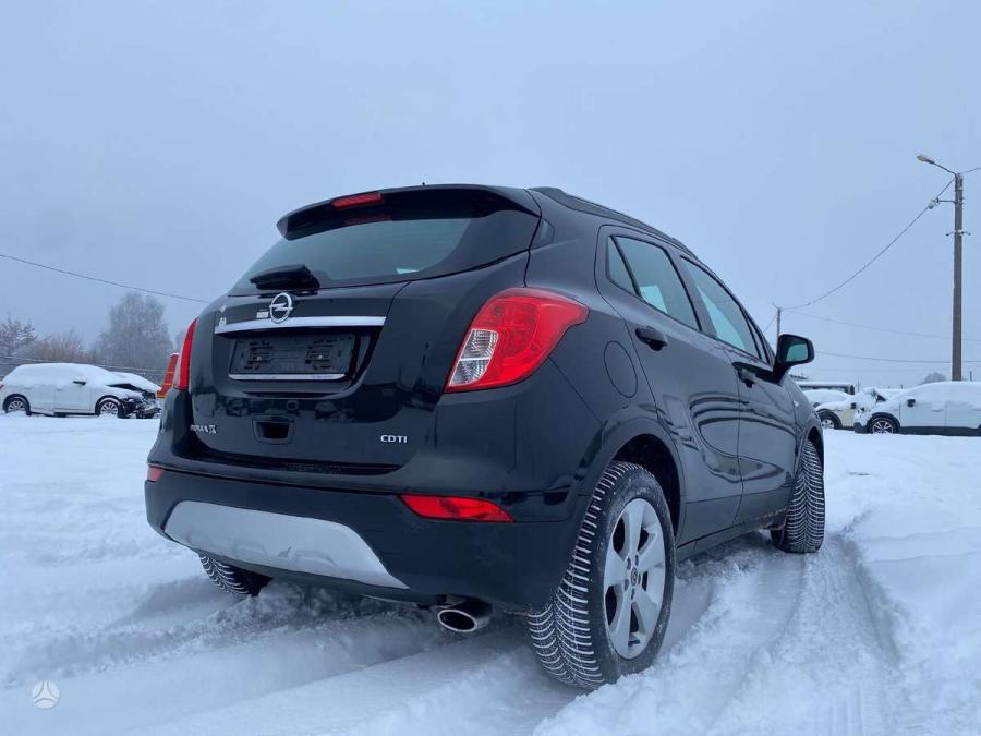 Black Opel Mokka X 2017 in Panevezys, with an engine capacity of 1.60 L and mileage of 133 thousand km for 5700 €, photo 16 on AUTOMOTO.COM.LV
