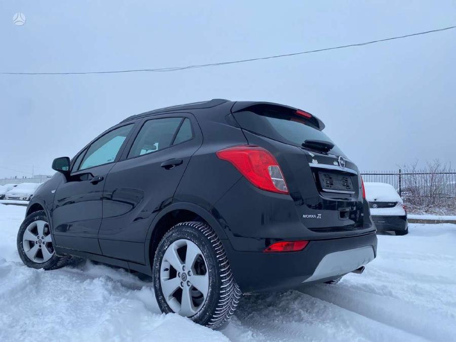 Black Opel Mokka X 2017 in Panevezys, with an engine capacity of 1.60 L and mileage of 133 thousand km for 5700 €, photo 20 on AUTOMOTO.COM.LV