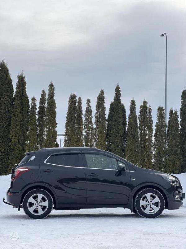 Black Opel Mokka X 2017 in Vilnius, with an engine capacity of 1.60 L and mileage of 115 thousand km for 11000 €, photo 9 on AUTOMOTO.COM.LV