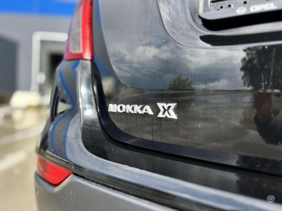 Black Opel Mokka X 2017 in Panevezys, with an engine capacity of 1.60 L and mileage of 295 thousand km for 6300 €, photo 13 on AUTOMOTO.COM.LV