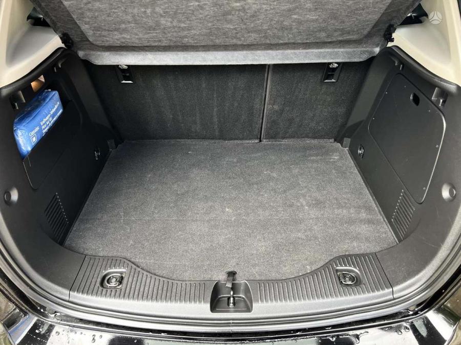 Black Opel Mokka X 2017 in Panevezys, with an engine capacity of 1.60 L and mileage of 295 thousand km for 6300 €, photo 19 on AUTOMOTO.COM.LV