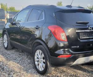 Black Opel Mokka X 2017 in Vilkaviskis, with an engine capacity of 1.60 L and mileage of 172 thousand km for 7800 €, photo 6 on AUTOMOTO.COM.LV