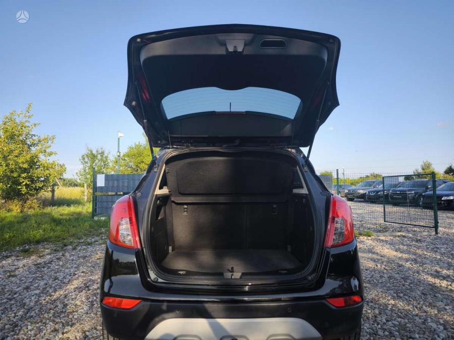 Black Opel Mokka X 2017 in Vilkaviskis, with an engine capacity of 1.60 L and mileage of 172 thousand km for 7800 €, photo 15 on AUTOMOTO.COM.LV
