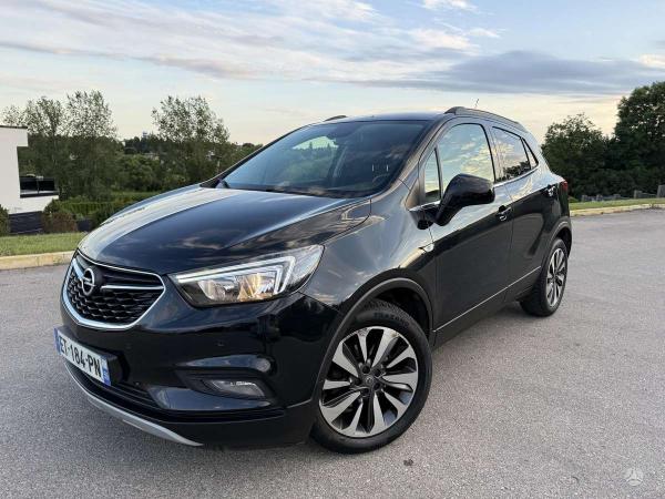 Black Opel Mokka X 2018 in Taurage, with an engine capacity of 1.60 L and mileage of 171 thousand km for 7900 €, photo 1 on AUTOMOTO.COM.LV
