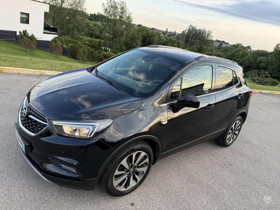 Black Opel Mokka X 2018 in Taurage, with an engine capacity of 1.60 L and mileage of 171 thousand km for 7900 €, photo 3 on AUTOMOTO.COM.LV