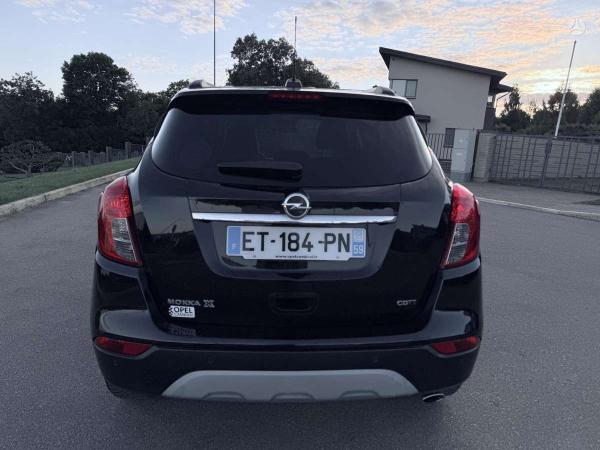 Black Opel Mokka X 2018 in Taurage, with an engine capacity of 1.60 L and mileage of 171 thousand km for 7900 €, photo 6 on AUTOMOTO.COM.LV