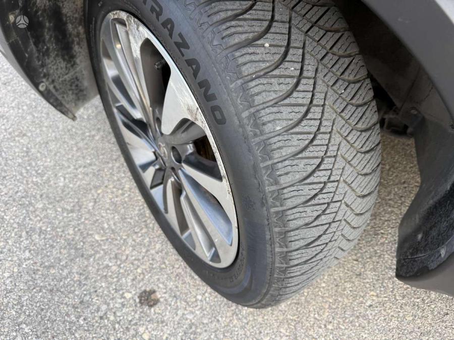Black Opel Mokka X 2018 in Taurage, with an engine capacity of 1.60 L and mileage of 171 thousand km for 7900 €, photo 14 on AUTOMOTO.COM.LV
