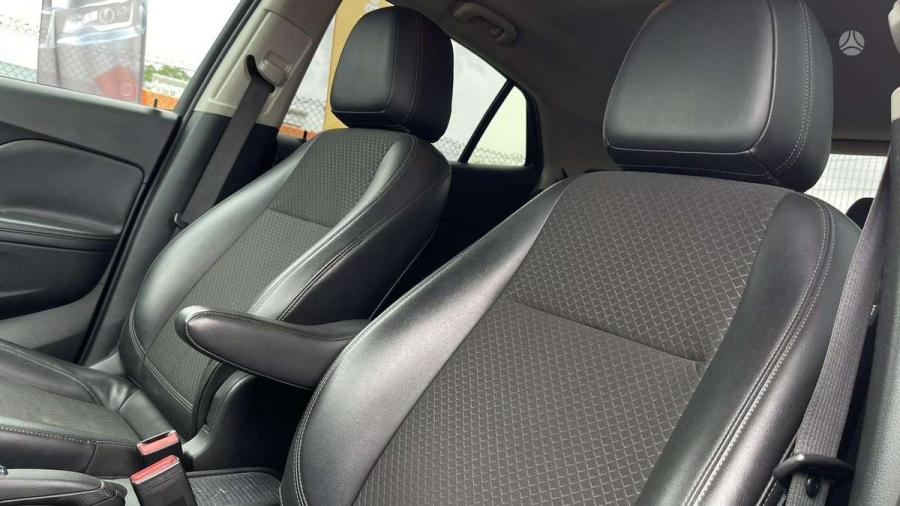 Melns Opel Mokka X 2018 Marijampole, ar dzinēja tilpumu 1.36 L un nobraukumu 73 tūkst. km par 10590 €, foto 4 vietnē AUTOMOTO.COM.LV