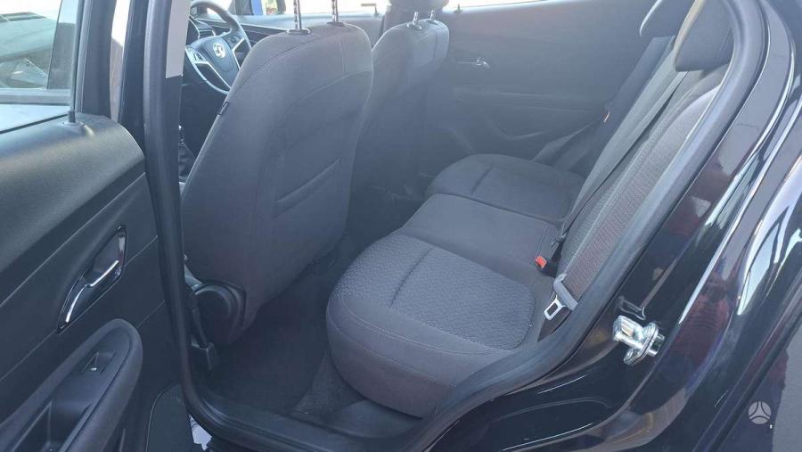 Black Opel Mokka X 2018 in Siauliai, with an engine capacity of 1.36 L and mileage of 99 thousand km for 3299 €, photo 14 on AUTOMOTO.COM.LV