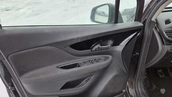 Black Opel Mokka X 2017 in Marijampole, with an engine capacity of 1.40 L and mileage of 46 thousand km for 7700 €, photo 11 on AUTOMOTO.COM.LV