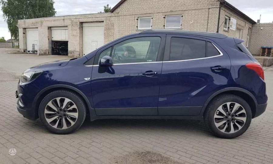Blue Opel Mokka X 2017 in Siauliai, with an engine capacity of 1.36 L and mileage of 215 thousand km for 7200 €, photo 8 on AUTOMOTO.COM.LV