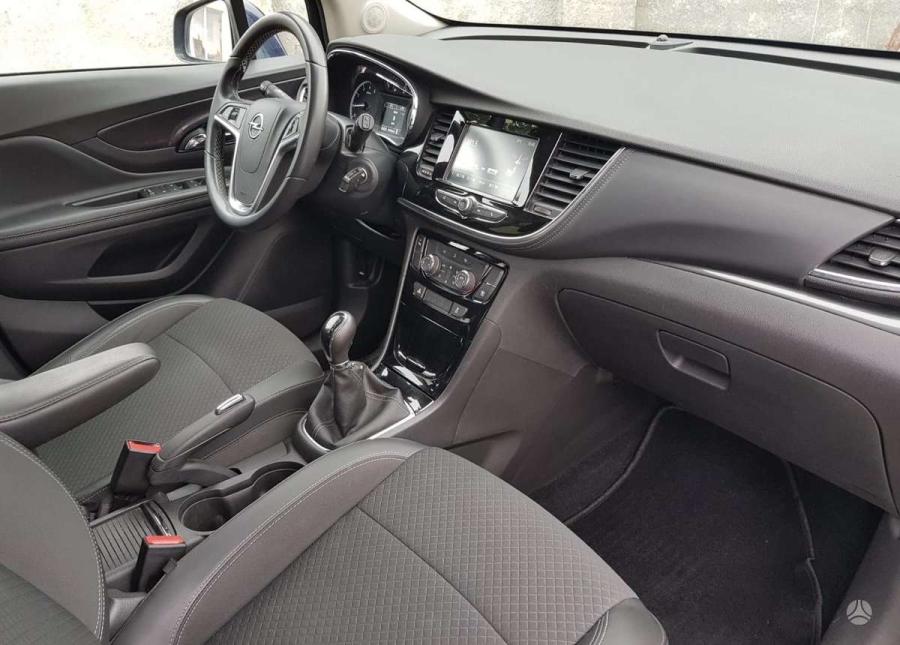 Blue Opel Mokka X 2017 in Siauliai, with an engine capacity of 1.36 L and mileage of 215 thousand km for 7200 €, photo 10 on AUTOMOTO.COM.LV
