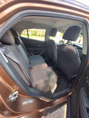 Brown Opel Mokka X 2017 in Vilnius, with an engine capacity of 1.60 L and mileage of 77 thousand km for 8900 €, photo 8 on AUTOMOTO.COM.LV