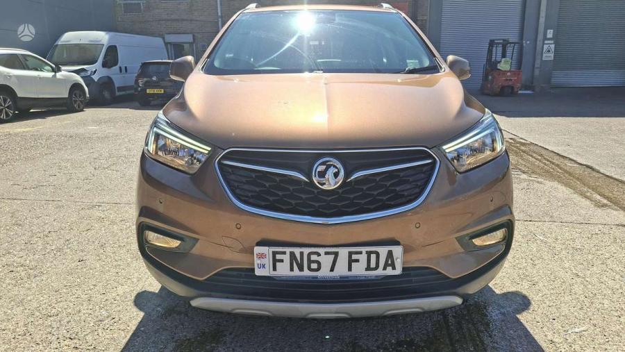 Brown Opel Mokka X 2017 in Siauliai, with an engine capacity of 1.60 L and mileage of 167 thousand km for 3299 €, photo 3 on AUTOMOTO.COM.LV