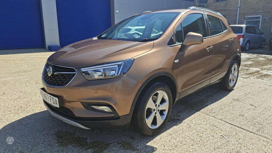 Brown Opel Mokka X 2017 in Siauliai, with an engine capacity of 1.60 L and mileage of 167 thousand km for 3299 €, photo 4 on AUTOMOTO.COM.LV