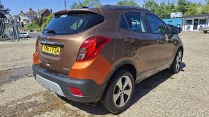 Brown Opel Mokka X 2017 in Siauliai, with an engine capacity of 1.60 L and mileage of 167 thousand km for 3299 €, photo 5 on AUTOMOTO.COM.LV