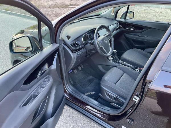 Brown Opel Mokka X 2017 in Kaunas, with an engine capacity of 1.60 L and mileage of 131 thousand km for 8500 €, photo 9 on AUTOMOTO.COM.LV