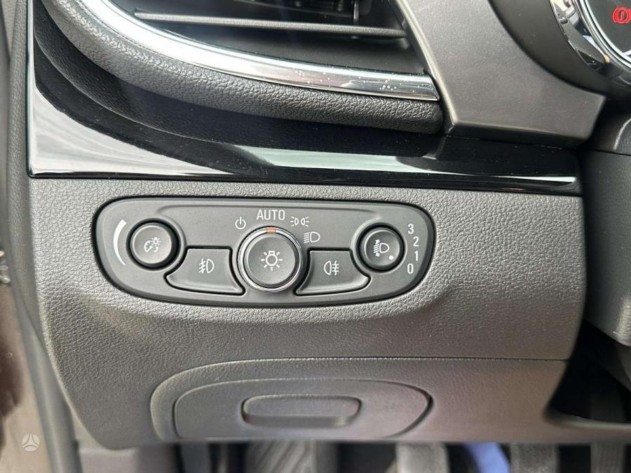Brown Opel Mokka X 2017 in Alytus, with an engine capacity of 1.60 L and mileage of 217 thousand km for 8350 €, photo 15 on AUTOMOTO.COM.LV