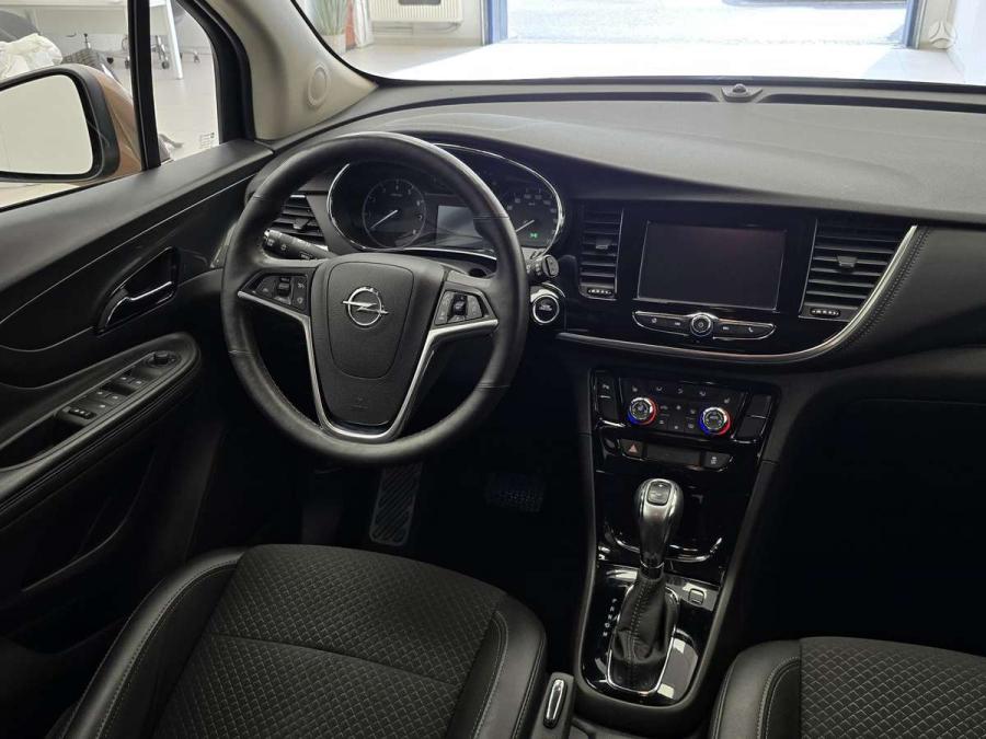 Brown Opel Mokka X 2017 in Vilnius, with an engine capacity of 1.36 L and mileage of 79 thousand km for 10990 €, photo 28 on AUTOMOTO.COM.LV