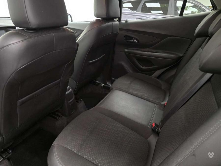 Brown Opel Mokka X 2017 in Vilnius, with an engine capacity of 1.36 L and mileage of 79 thousand km for 10990 €, photo 36 on AUTOMOTO.COM.LV