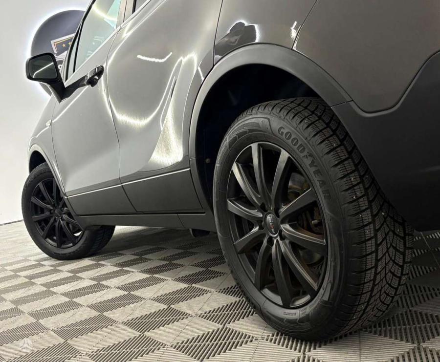 Pelēks Opel Mokka X 2015 Marijampole, ar dzinēja tilpumu 1.60 L un nobraukumu 152 tūkst. km par 7600 €, foto 21 vietnē AUTOMOTO.COM.LV