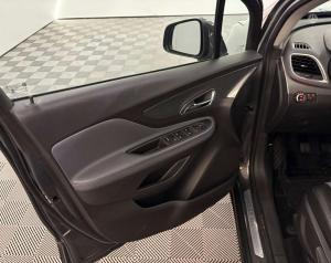 Pelēks Opel Mokka X 2015 Marijampole, ar dzinēja tilpumu 1.60 L un nobraukumu 152 tūkst. km par 7600 €, foto 25 vietnē AUTOMOTO.COM.LV
