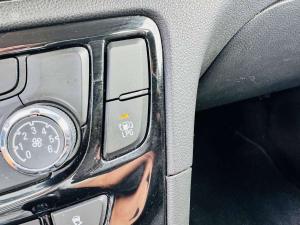Grey Opel Mokka X 2016 in Kaunas, with an engine capacity of 1.36 L and mileage of 206 thousand km for 7100 €, photo 16 on AUTOMOTO.COM.LV