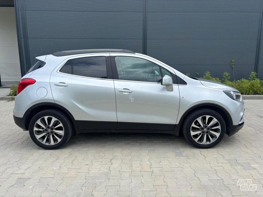 Grey Opel Mokka X 2017 in Vilnius, with an engine capacity of 1.60 L and mileage of 152 thousand km for 7950 €, photo 4 on AUTOMOTO.COM.LV
