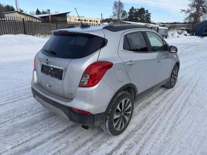 Grey Opel Mokka X 2017 in Vilnius, with an engine capacity of 1.60 L and mileage of 153 thousand km for 8950 €, photo 5 on AUTOMOTO.COM.LV
