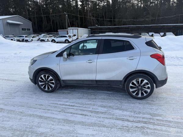 Grey Opel Mokka X 2017 in Vilnius, with an engine capacity of 1.60 L and mileage of 153 thousand km for 8950 €, photo 8 on AUTOMOTO.COM.LV