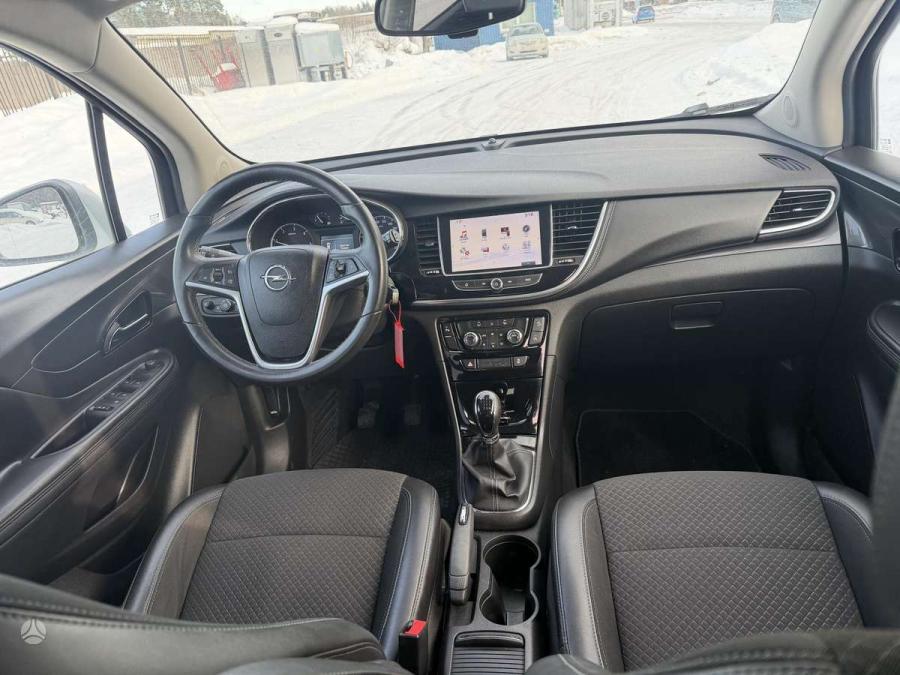 Grey Opel Mokka X 2017 in Vilnius, with an engine capacity of 1.60 L and mileage of 153 thousand km for 8950 €, photo 11 on AUTOMOTO.COM.LV