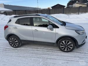 Grey Opel Mokka X 2017 in Vilnius, with an engine capacity of 1.60 L and mileage of 153 thousand km for 8950 €, photo 4 on AUTOMOTO.COM.LV